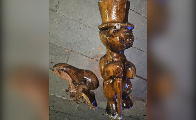 A collapsed statue of a cat killed a child in Saratov — EADaily, August 18th, 2025 — Society, Russia